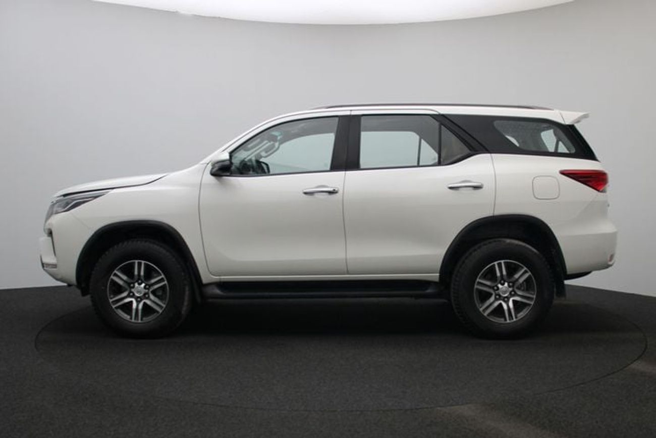 Used Toyota Fortuner EXR 2.7 2021 for sale in Dubai - 871185