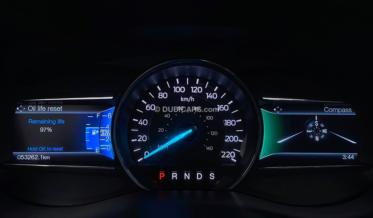 Used Ford Explorer XLT 3500 2016 for sale in Dubai - 484693