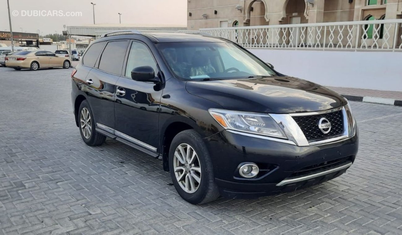 Used 2015 NISSAN PATHFINDER SL 2015 for sale in Dubai - 537500