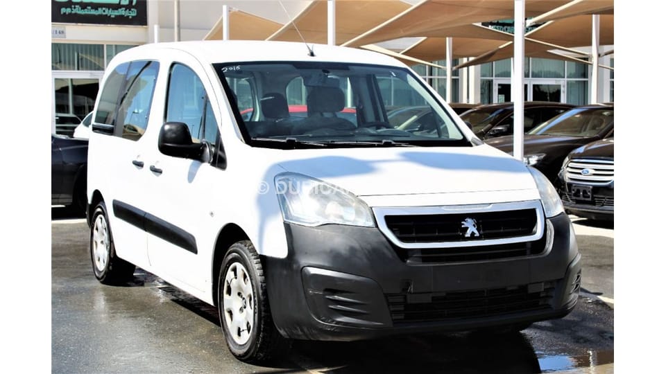 Used Peugeot Partner Tepee 2016 for sale in Dubai - 367232