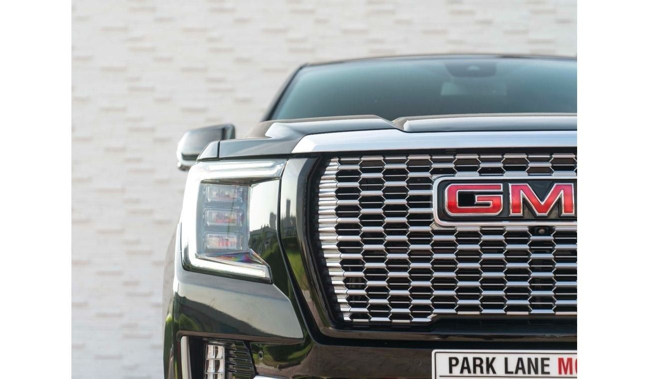 Used GMC Yukon 6.2 V8 Denali (AWD) 2023 for sale in Dubai - 817389
