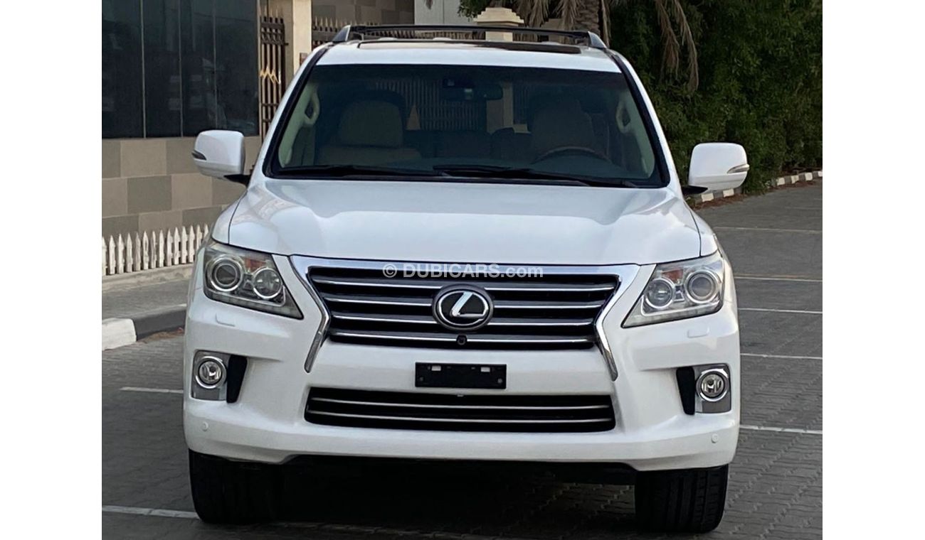 Used Lexus LX 570 Platinum 2013 for sale in Dubai - 669165