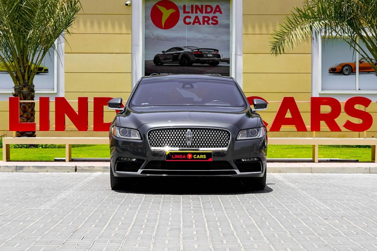 Used Lincoln Continental Premier 2018 for sale in Dubai - 738567