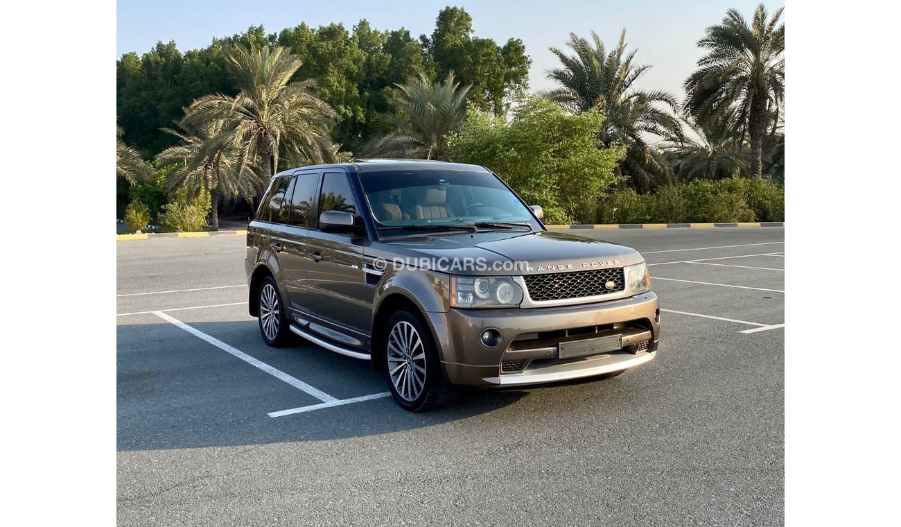 Used Land Rover Range Rover Sport 2011 for sale in Dubai - 667558