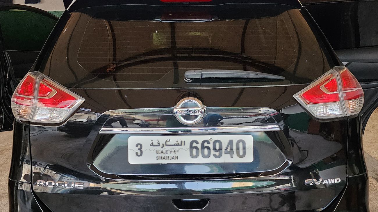 Used Nissan Rogue SV AWD 2016 for sale in Ajman - 701216