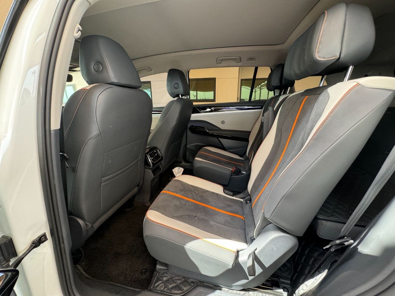 Used Volkswagen ID.6 2022 ID6 PRO 6 SEATER 2022 for sale in Dubai - 773587