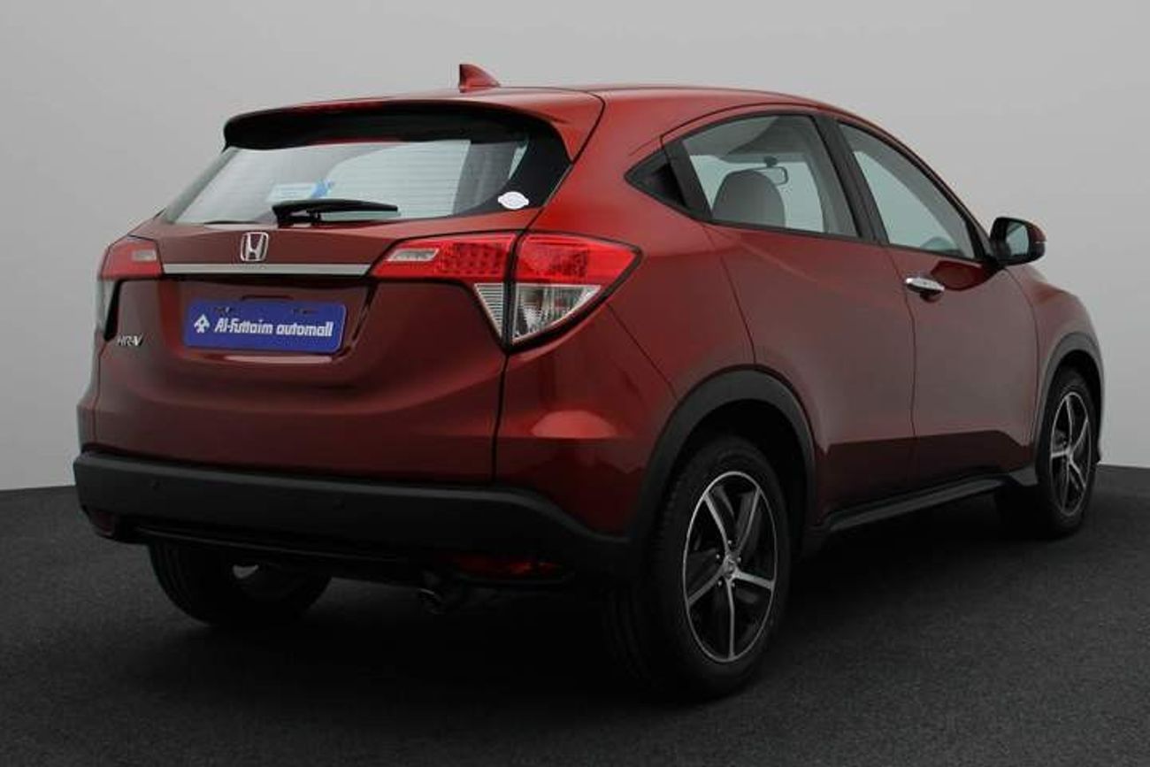 Used Honda HRV LX 1.8 2021 for sale in Dubai - 606156