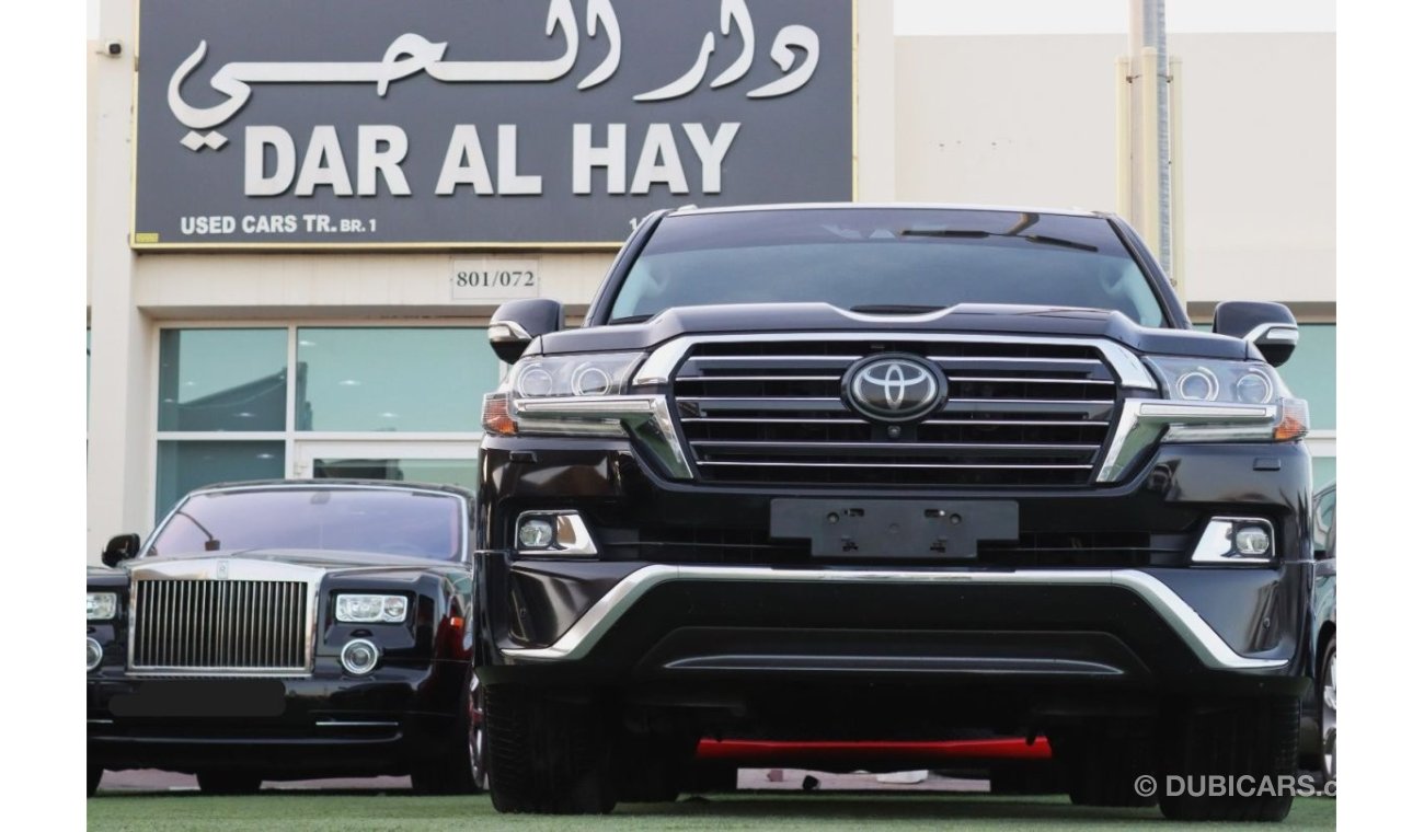 Used Toyota Land Cruiser VXR 2018 for sale in Sharjah - 707556