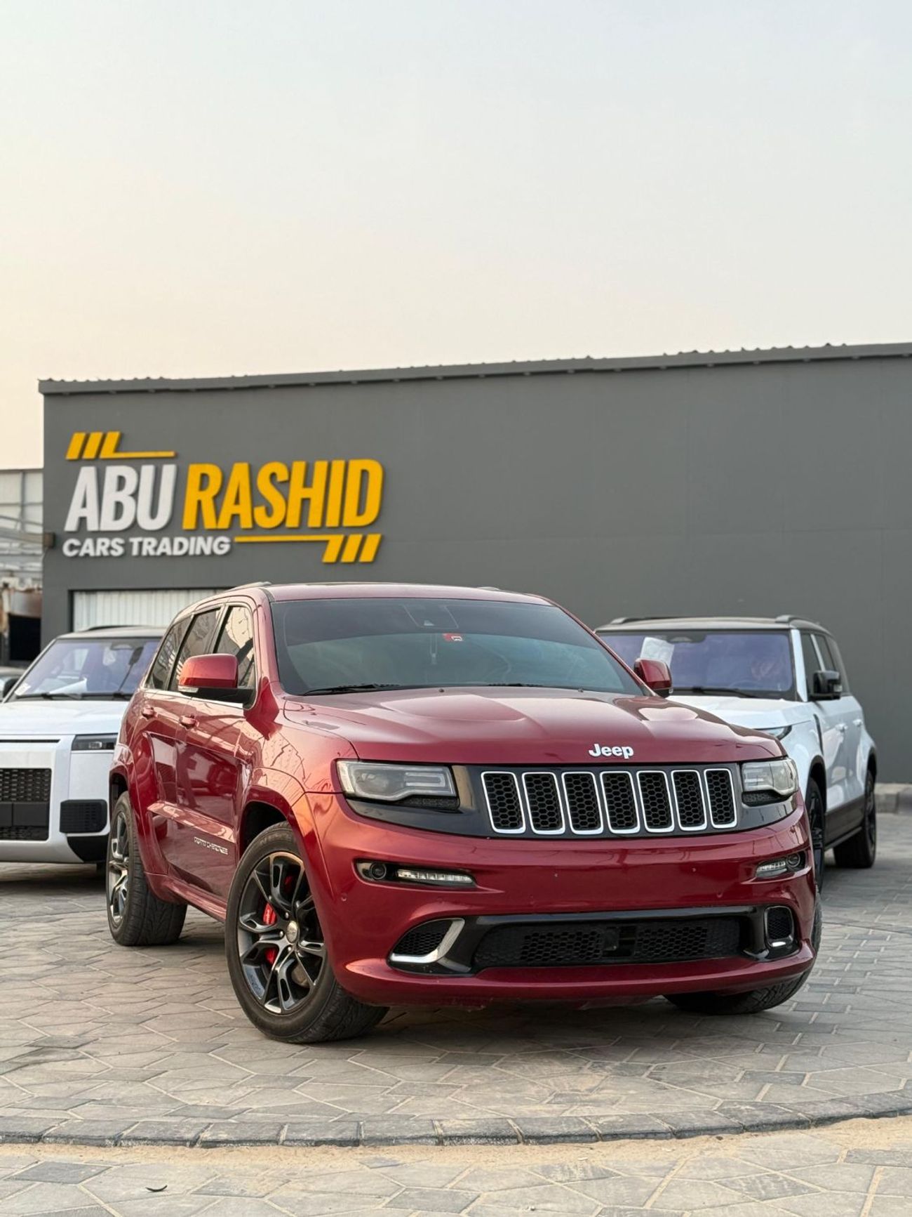 Used Jeep Grand Cherokee SRT 6.4L 2014 for sale in Dubai - 893952