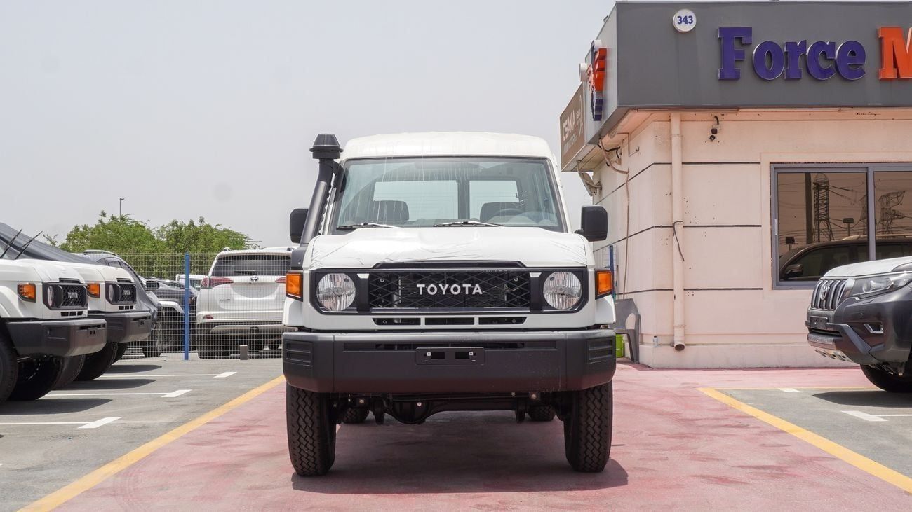 New Toyota Land Cruiser 70 LC78 3 DOORS 4.0 L V6 PETROL 2025 for sale in Dubai - 872713