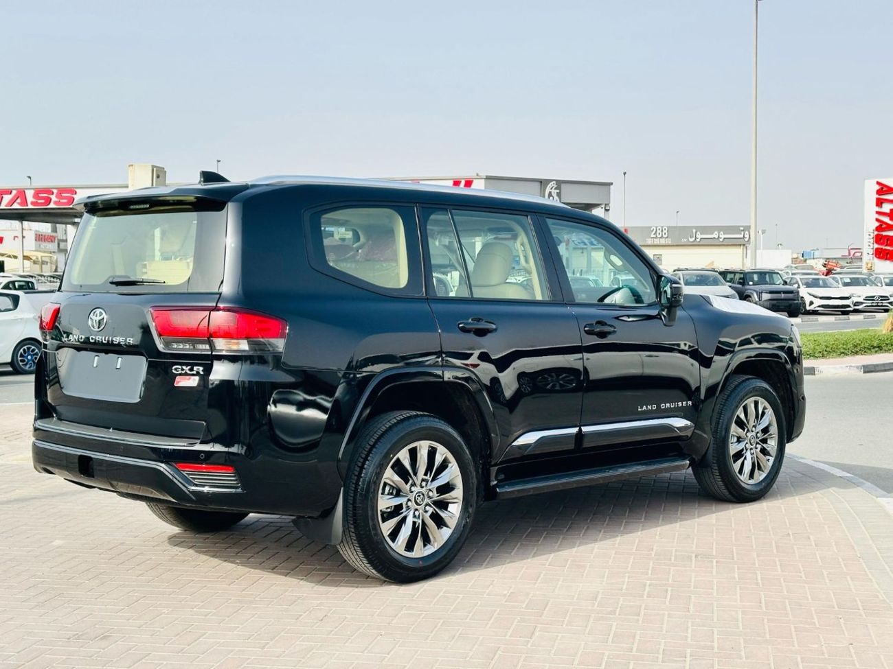 New Toyota Land Cruiser GXR 3.5L 2025 for sale in Dubai - 831589