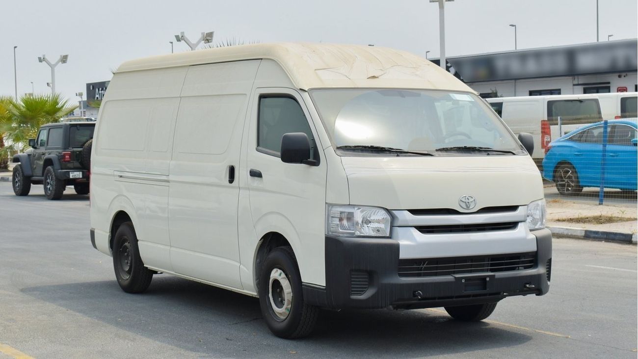 New Toyota Hiace 2.7L 2024 for sale in Dubai - 766645