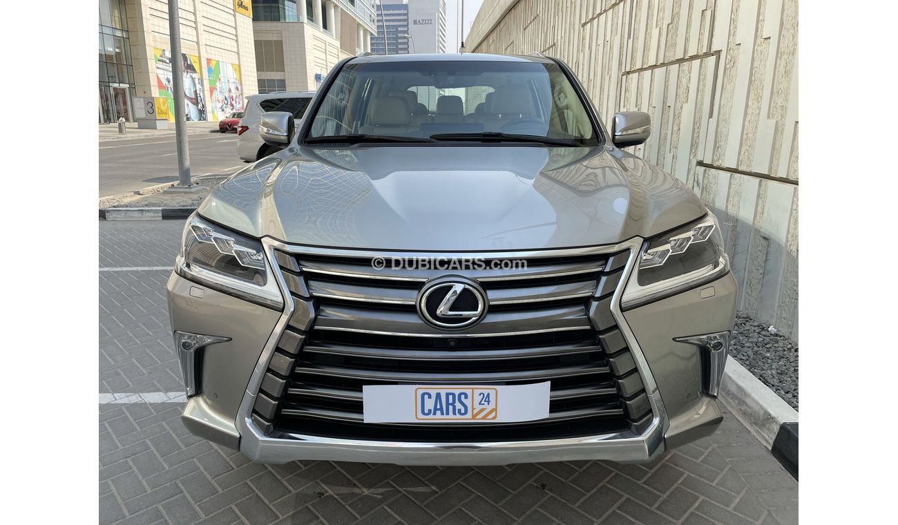 Used Lexus LX570 5700 2017 for sale in Dubai - 460859