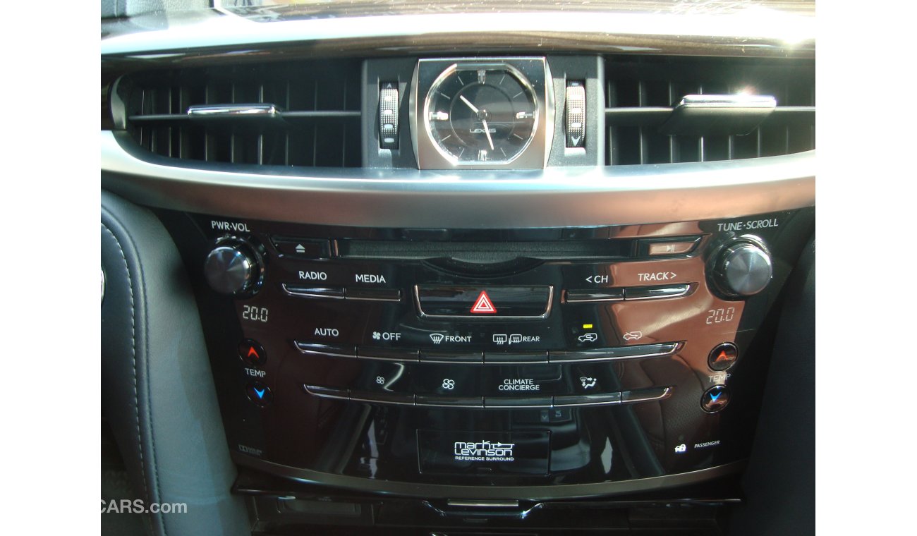 Used Lexus LX 570 TITANIUM 2017 for sale in Dubai - 246994