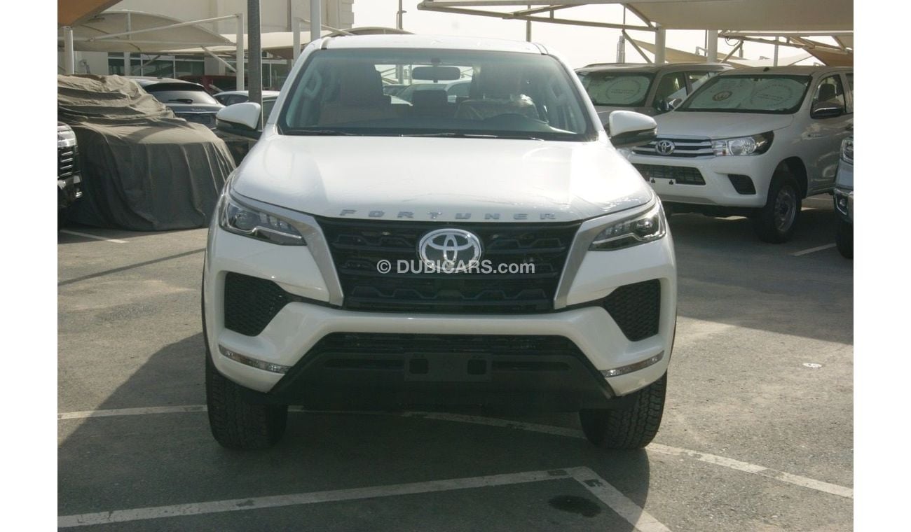 New Toyota Fortuner 2.7L Petrol Basic Auto 2022 for sale in Dubai - 566320
