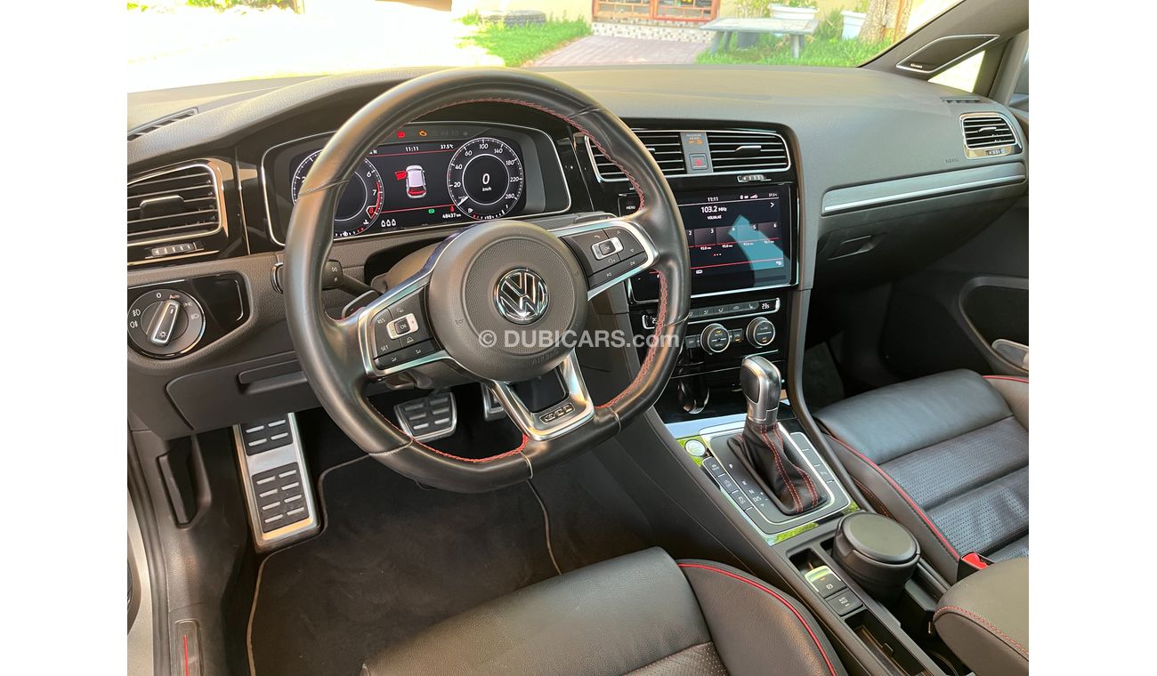 Used Volkswagen Golf GTI 7.5 2018 2018 for sale in Dubai - 668231