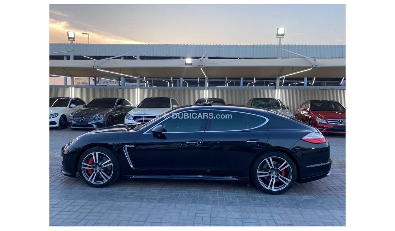 Used Porsche Panamera 2012 for sale in Dubai - 711191
