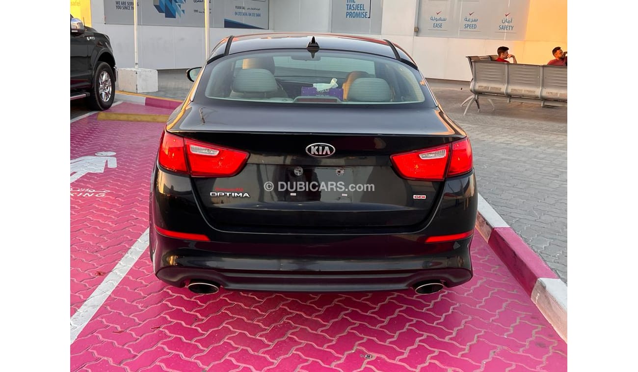 Used Kia Optima 2015 for sale in Dubai - 607424