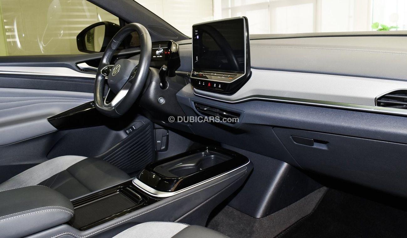 Used Volkswagen ID.4 PRO 2022 for sale in Dubai - 698612