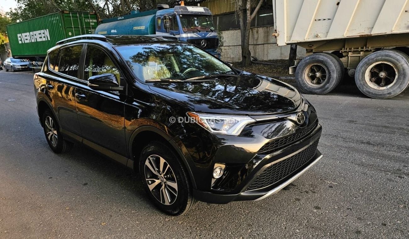 Used Toyota RAV4 Full option clean car 2018 for sale in Dubai - 614217