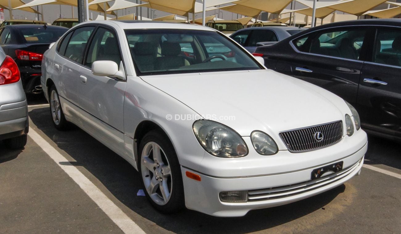 Used Lexus GS 400 2000 for sale in Sharjah - 52056
