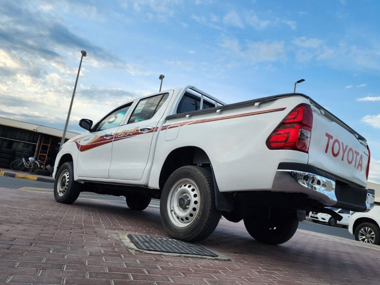 Used Toyota Hilux DC 4WD 2.4L DIESEL MANUAL TRANSMISSION 2022 for sale ...
