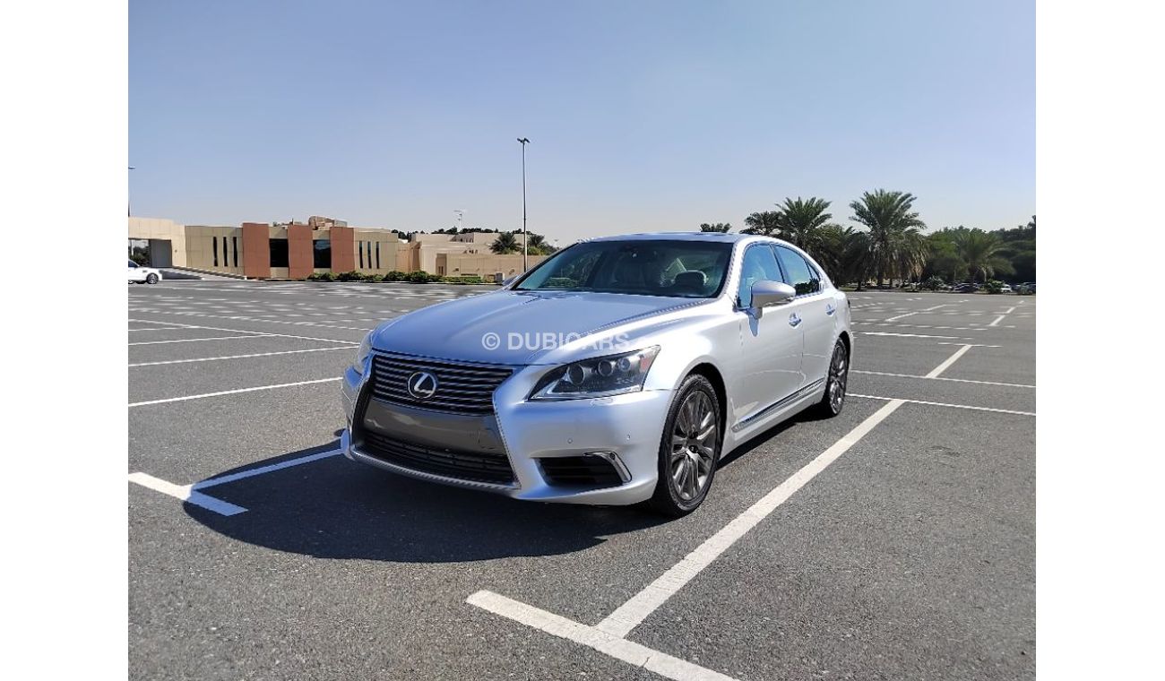 Used Lexus LS460 2013 for sale in Sharjah - 693302