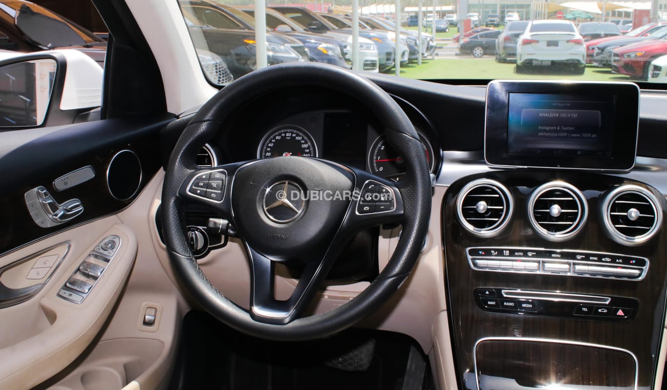 Used Mercedes-Benz GLC 300 2017 for sale in Dubai - 538460