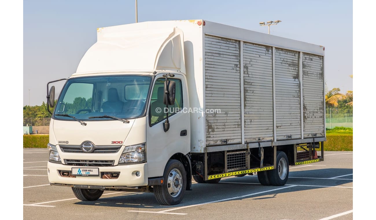Used Hino 300 Series 916 - M/T DSL - Water Delivery Shutter Box - GCC ...