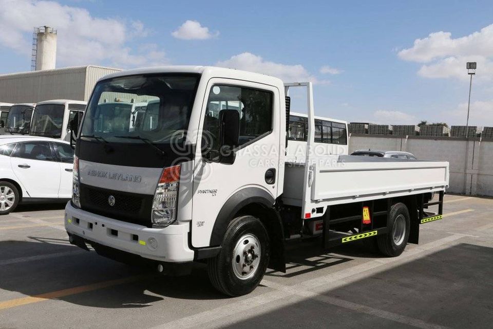 New Ashok Leyland Falcon PICK UP CARGO PAYLOAD 4.5 APPROX TON MY23 2023 ...