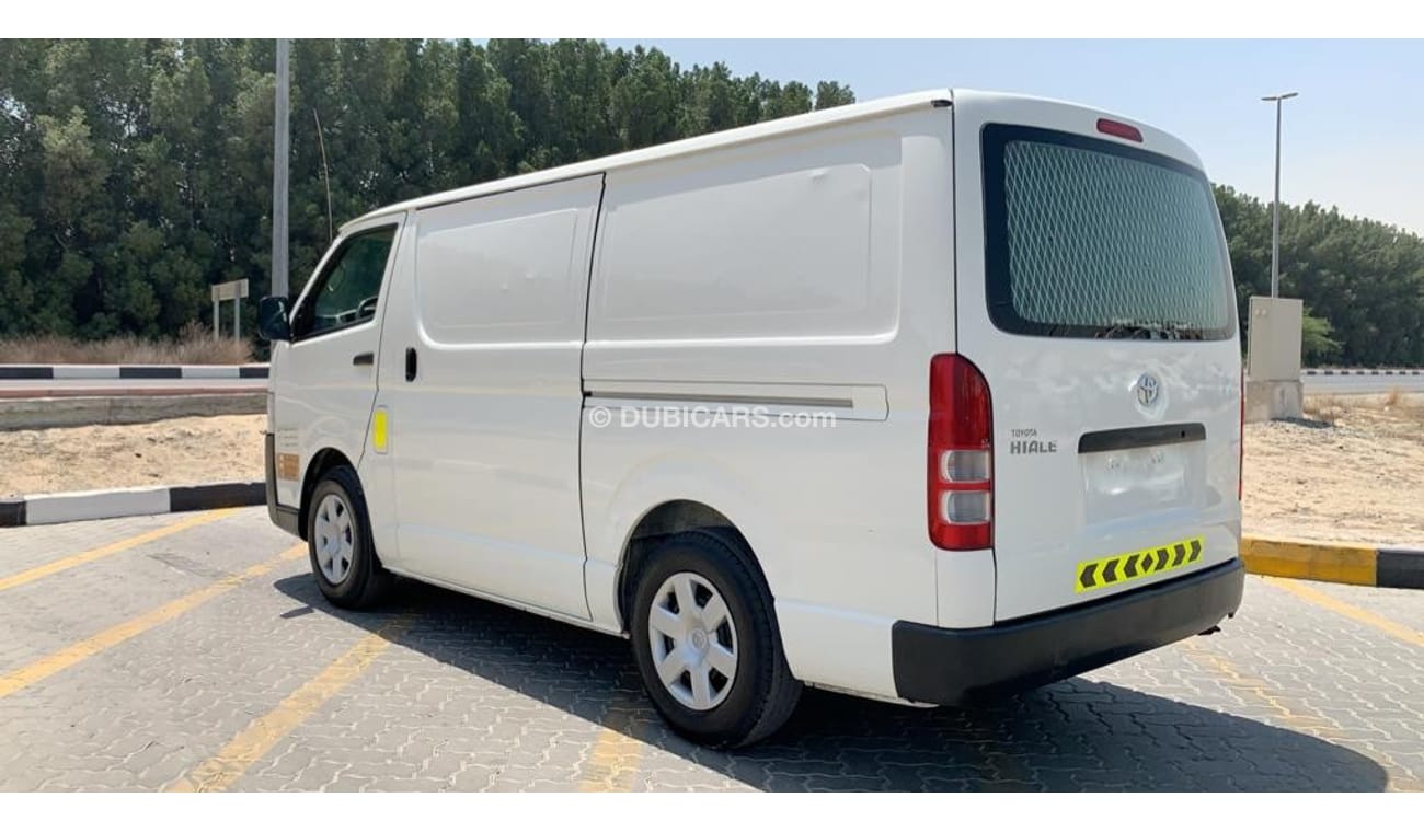 Used Toyota Hiace Van 2016 Ref#204 2016 for sale in Sharjah - 419100
