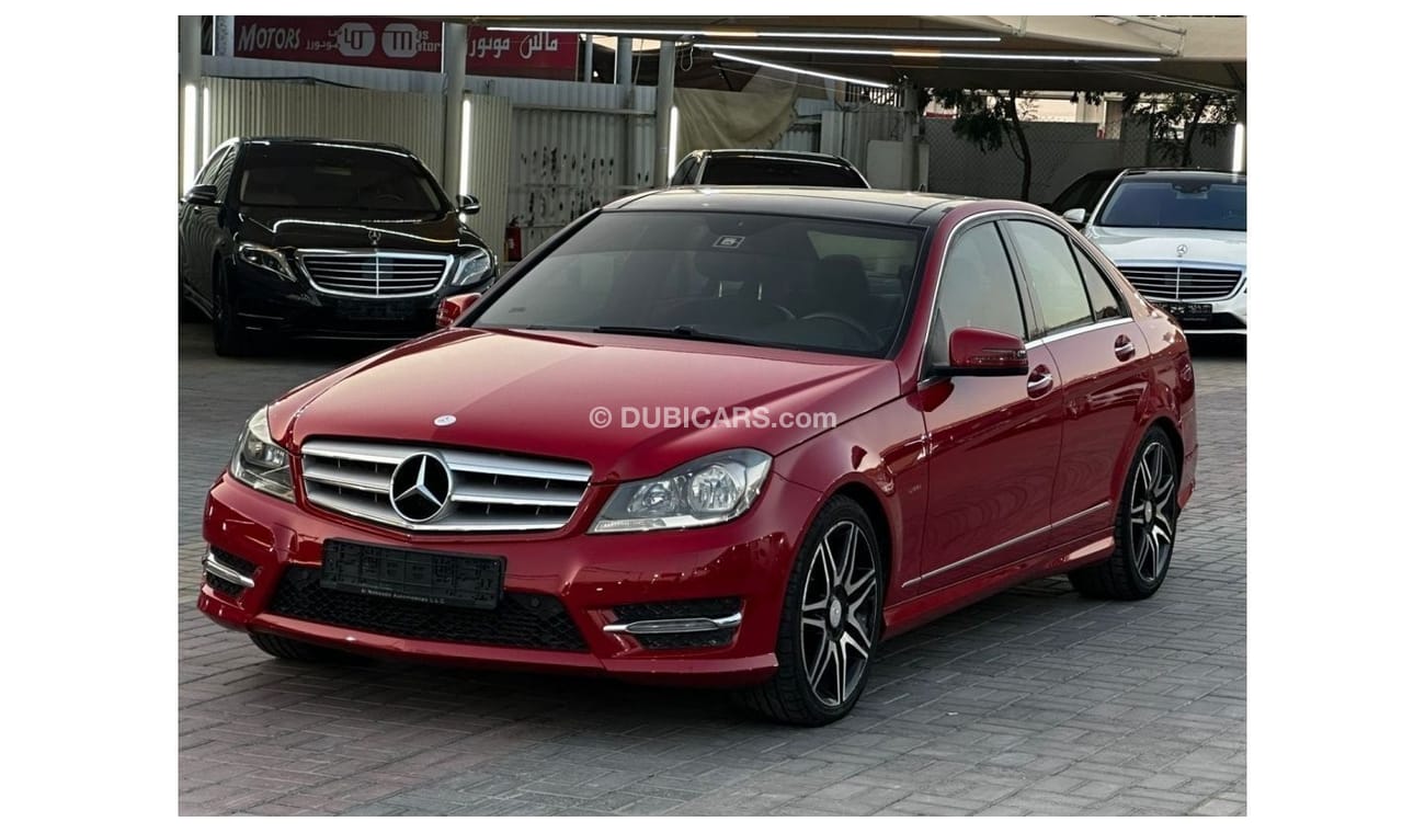 Used Mercedes-Benz C 200 Elegance 2014 for sale in Dubai - 668553