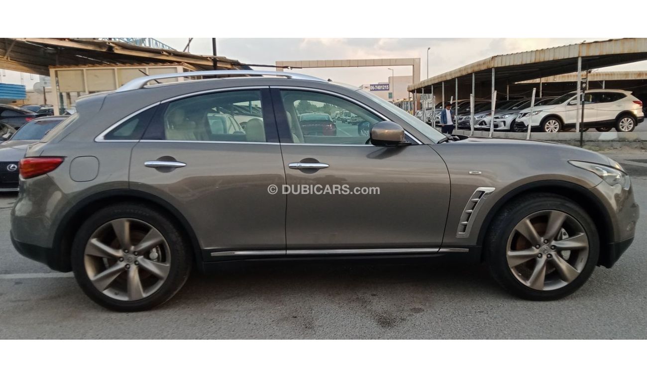 مستعملة إنفينيتي FX50 Infiniti FX50 S V8 5.0L Full Option Model 2009 ...