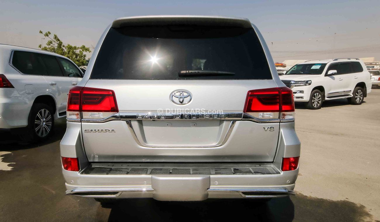 Used Toyota Land Cruiser Sahara V8 2017 for sale in Dubai - 167324