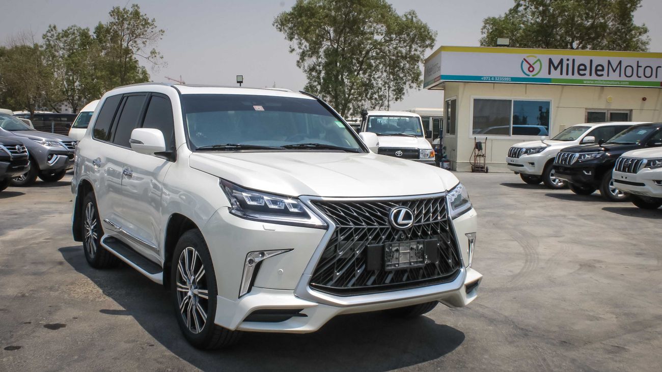 Used Lexus LX570 With 2018 body kit 2013 for sale in Dubai - 177172