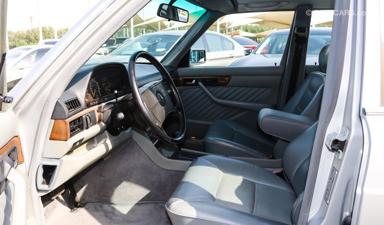 Used Mercedes-Benz 300 SLE 1990 for sale in Dubai - 375563