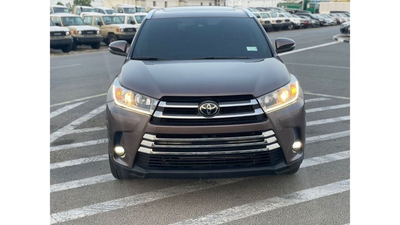 Used 2019 Toyota Highlander XLE 4x4 - 3.5L V6 - Full Option Special ...