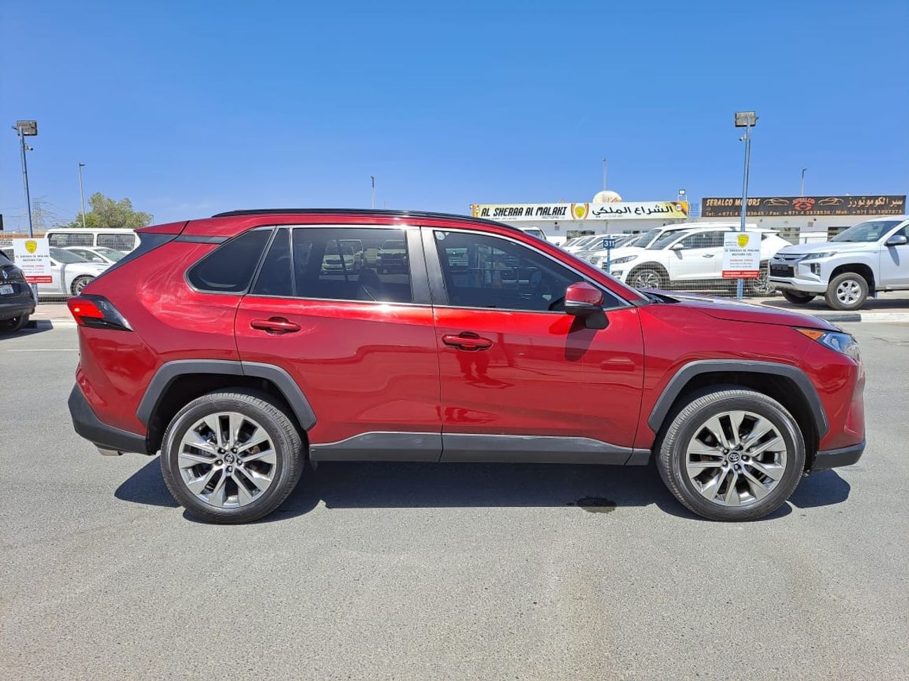 Used TOYOTA RAV4 LIMITED 2019 for sale in Dubai - 417216