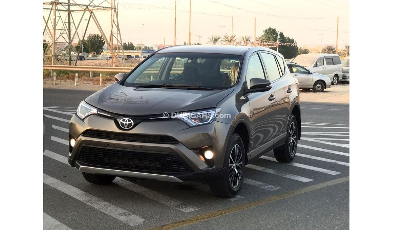 Used Toyota RAV4 Toyota Rav 4 Petrol Engine 2016 model golden color ...