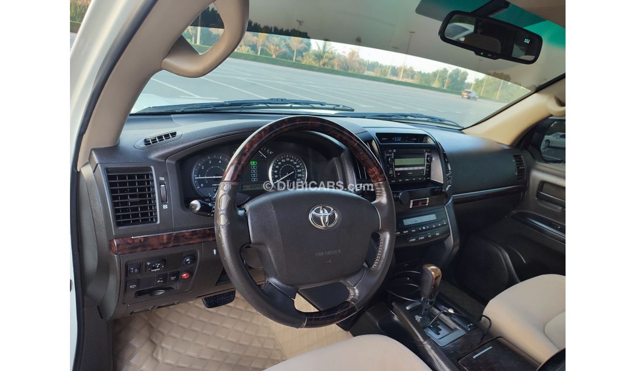 Used Toyota Land Cruiser GX.R V6 2009 for sale in Sharjah - 667014