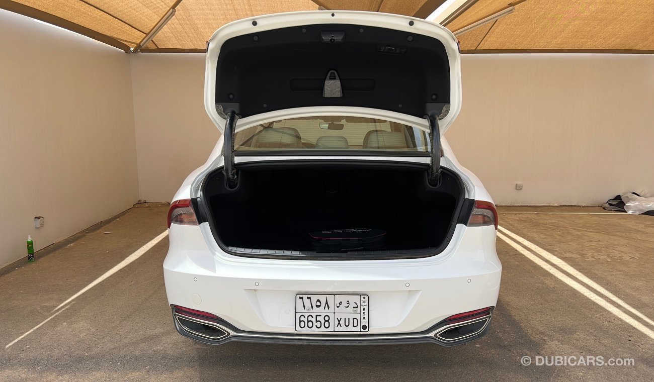 Used Hyundai Azera 3500 2021 for sale in Dubai - 566957