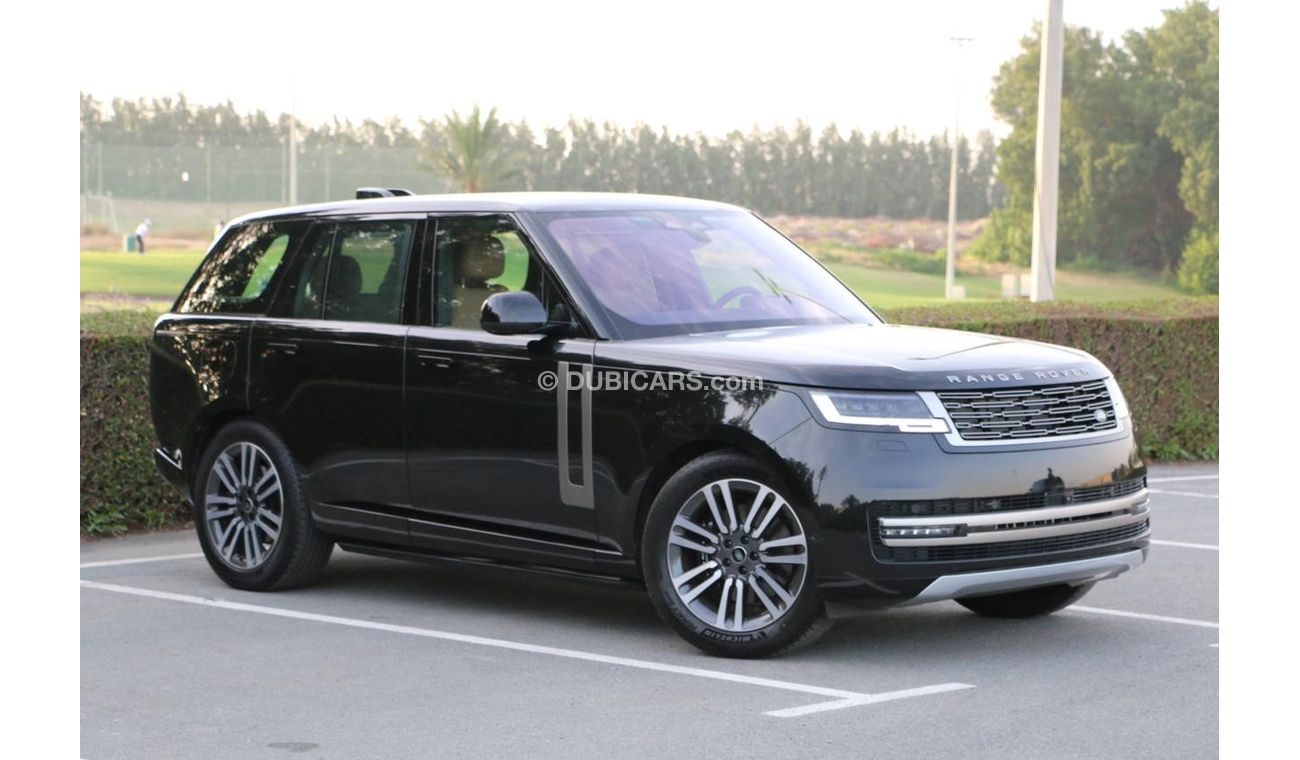 Used Land Rover Range Rover Vogue 2023 for sale in Sharjah - 616195