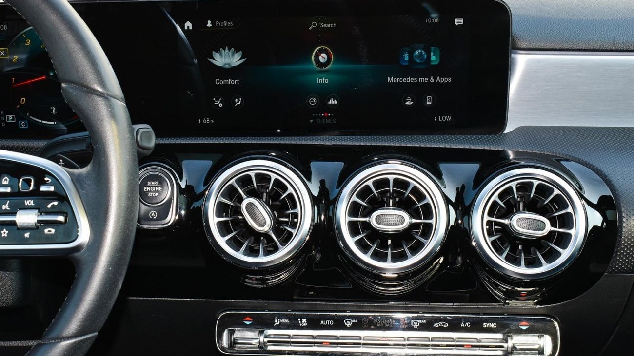 Used Mercedes-Benz A 220 4Matic 2021 for sale in Dubai - 562887
