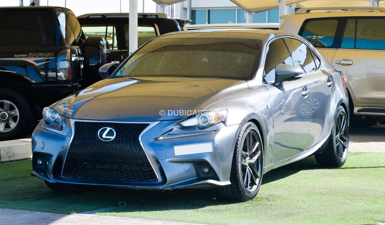 Used Lexus IS250 2014 for sale in Sharjah - 484623