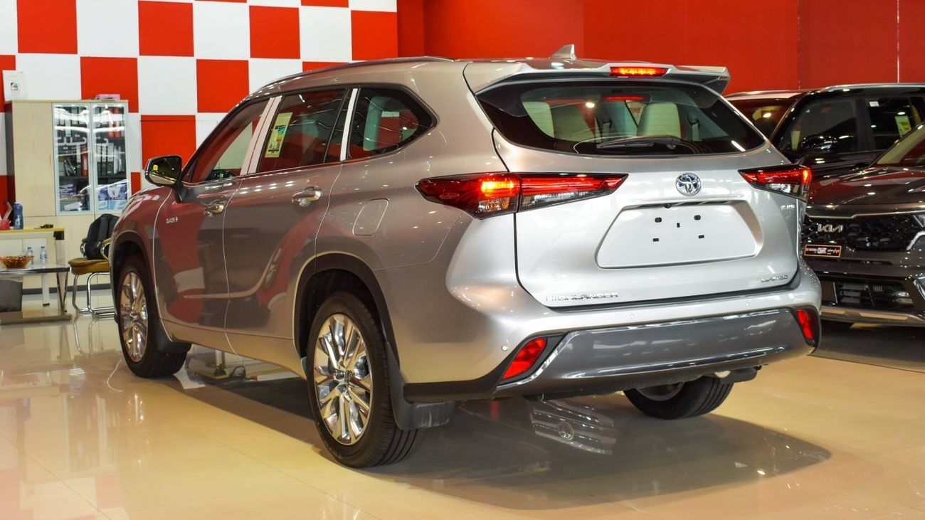 New Toyota Highlander 2023 for sale in Dubai - 702379