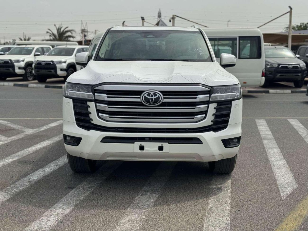 New 2025 Toyota Land Cruiser GXR 3.5L TT AT Petrol Full Option 2025 for sale in Dubai - 835930