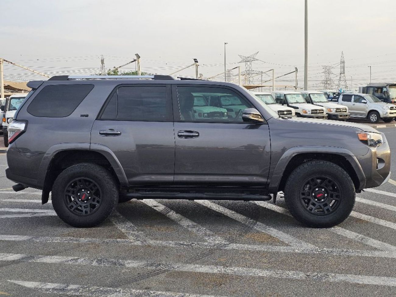 Used Toyota 4Runner 2021 model SR5 full option Sunroof , 4x4 and Push ...
