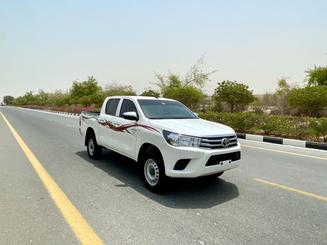 Used Toyota Hilux GL 2.7L Double Cab Utility 2021 for sale in Sharjah ...
