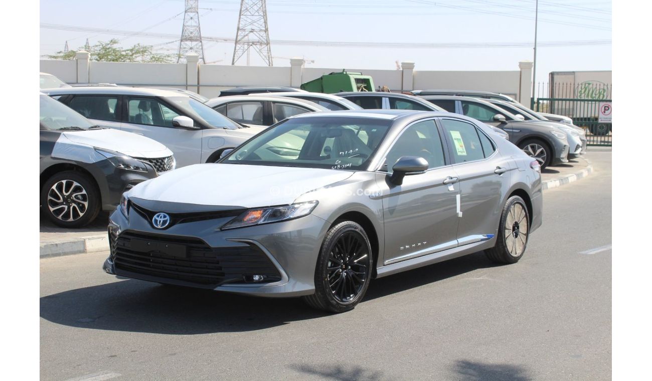 New Toyota Camry GLE X 2.5L HYBRID 2023 for sale in Dubai - 614645