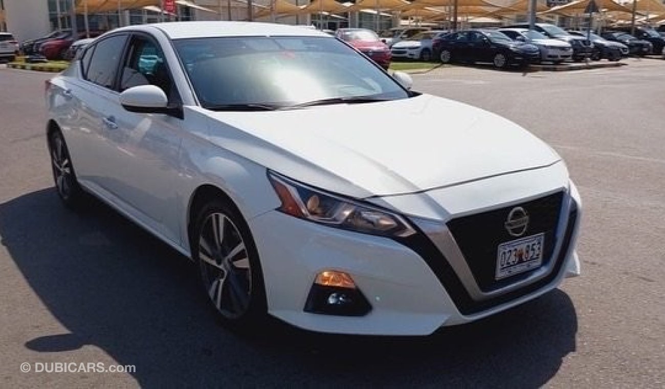 Used Nissan Altima SL Very clean car 2020 for sale in Dubai - 555010